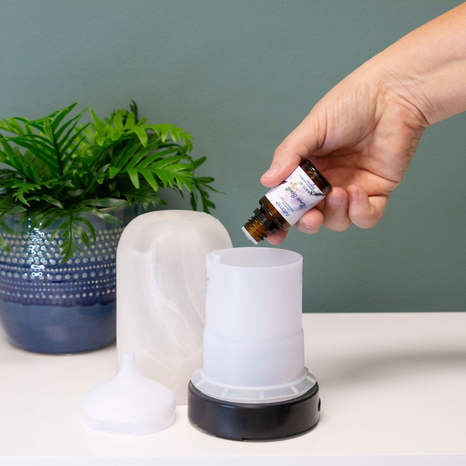 How To Use Fragrance Oils in a Diffuser - Airome